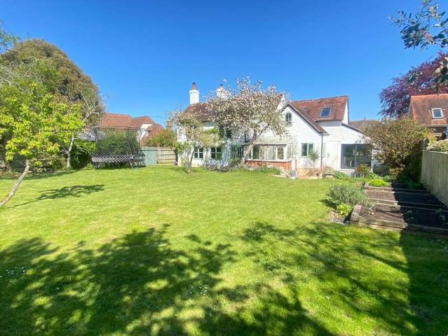 4 Bedroom Property