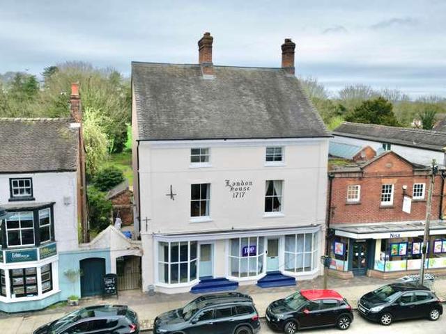 4 Bedroom Property