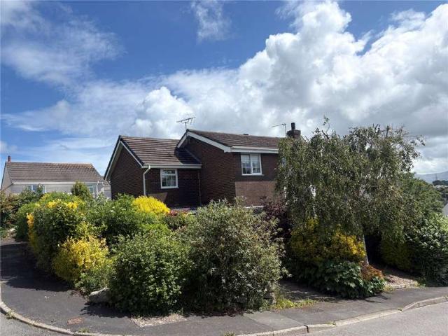 4 Bedroom Property