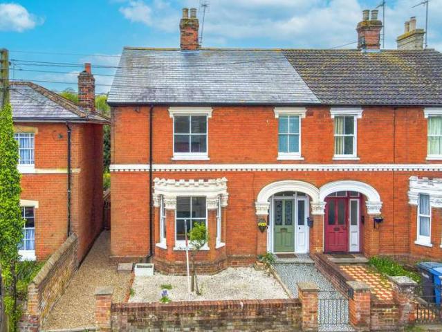 4 Bedroom Property