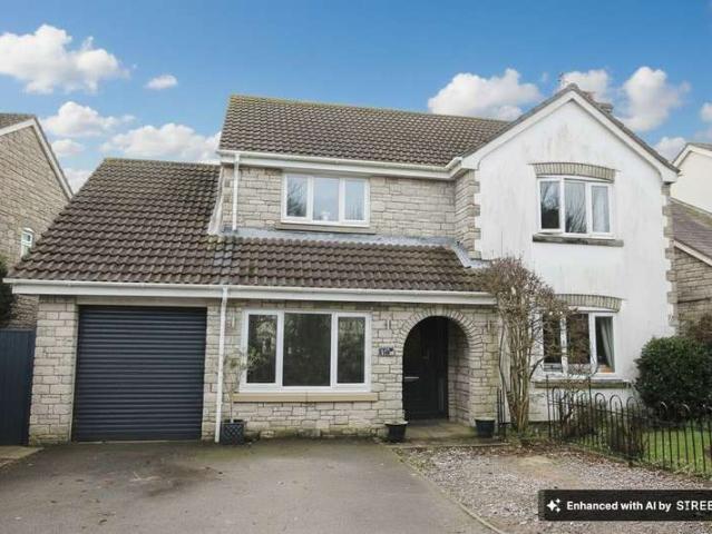 4 Bedroom Property
