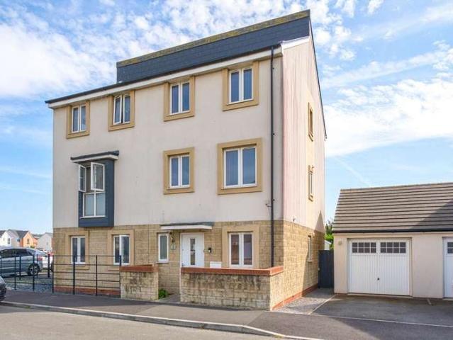 4 Bedroom Property