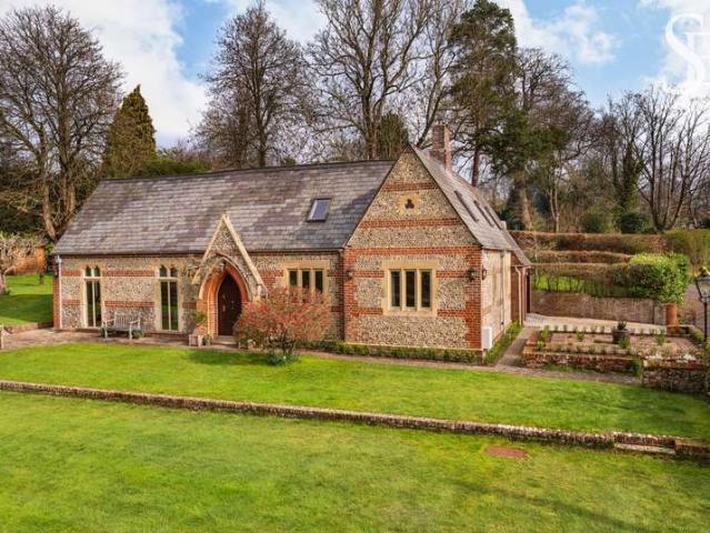 4 Bedroom Property