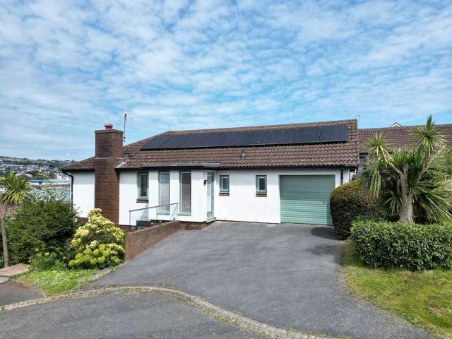 4 Bedroom Property