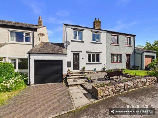 4 Bedroom Property