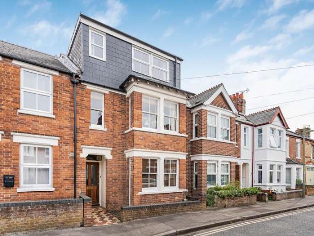 4 Bedroom Property