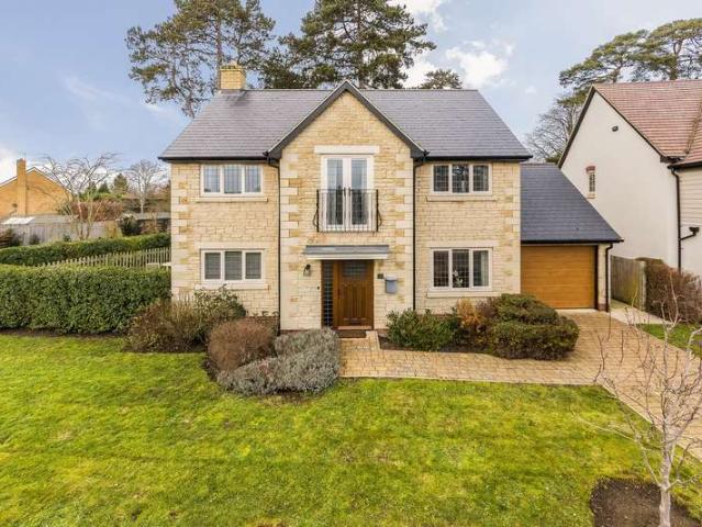 4 Bedroom Property