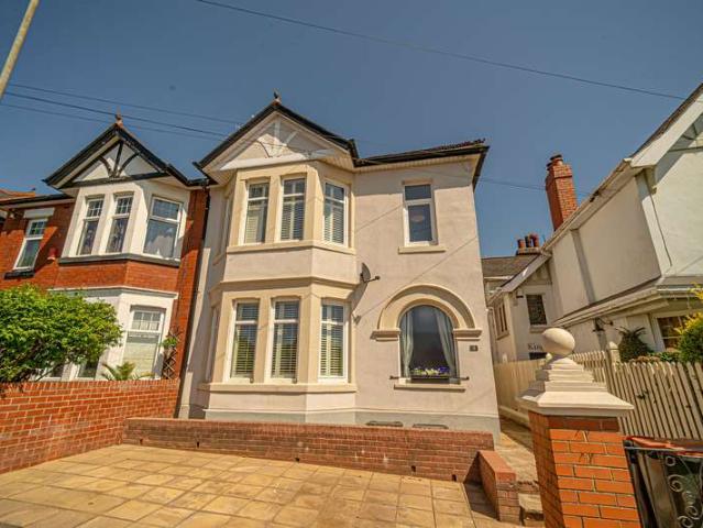 4 Bedroom Property