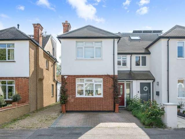 4 Bedroom Property