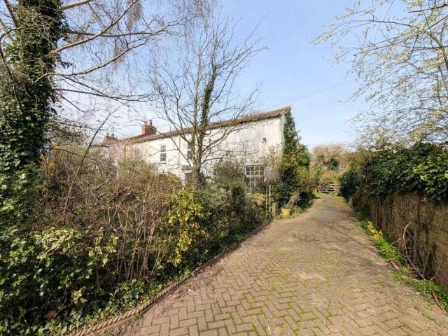 4 Bedroom Property
