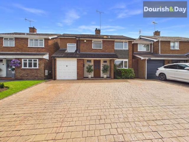 4 Bedroom Property