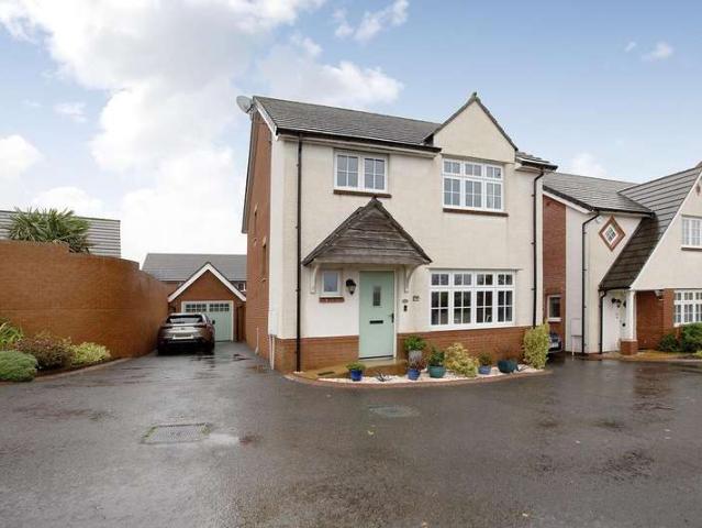 4 Bedroom Property