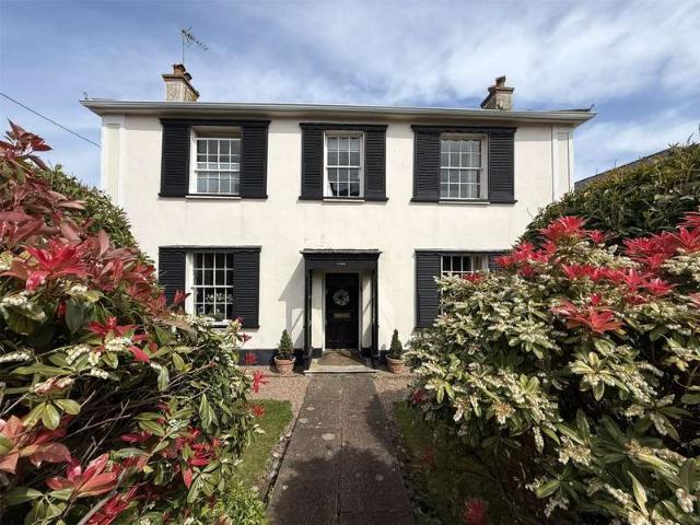 4 Bedroom Property
