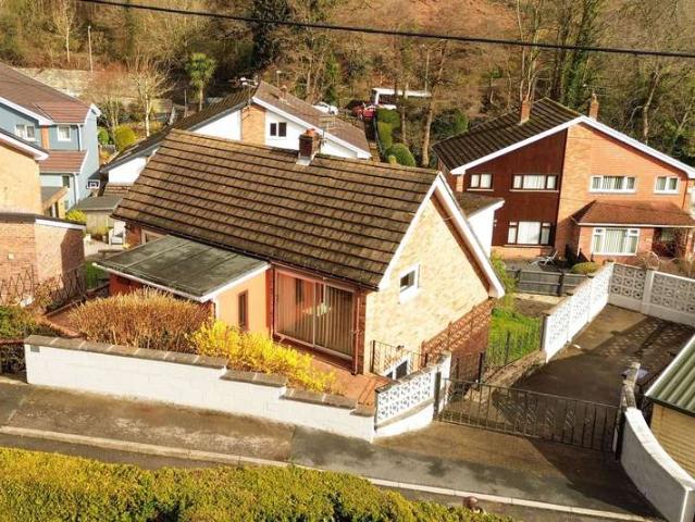 4 Bedroom Property