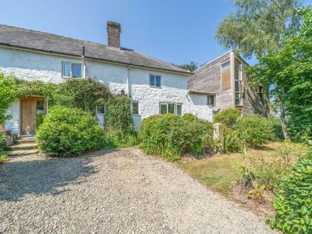 4 Bedroom Property