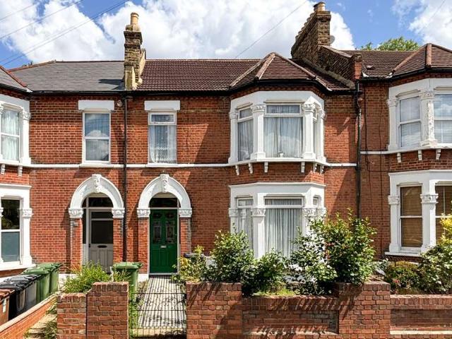 4 Bedroom Property