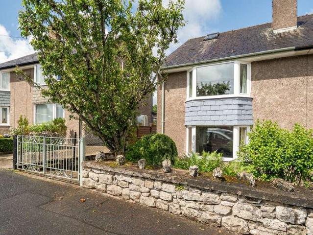 4 Bedroom Property