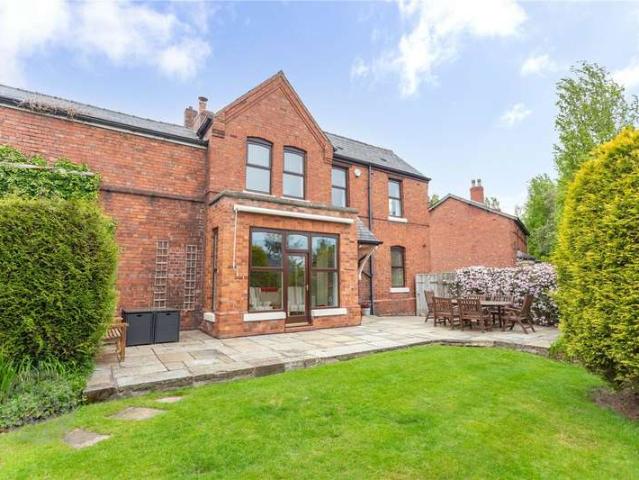 4 Bedroom Property
