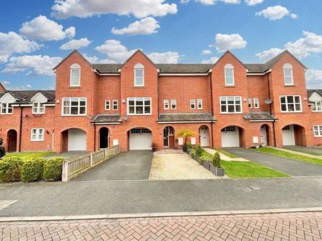 4 Bedroom Property