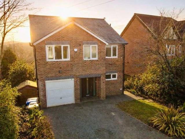 4 Bedroom Property