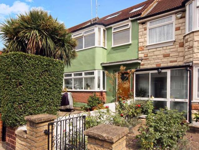 4 Bedroom Property