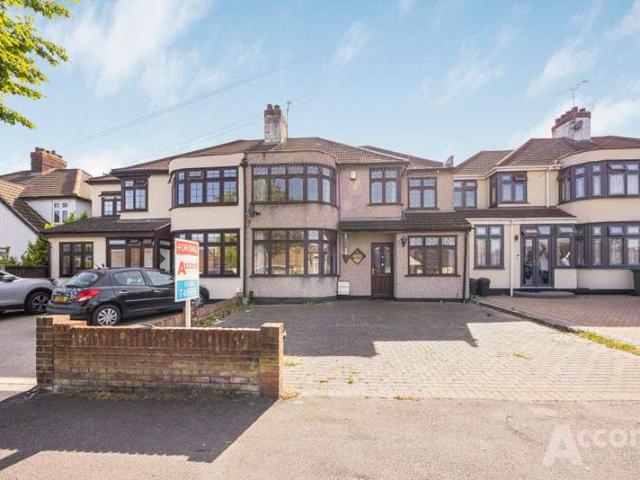 4 Bedroom Property