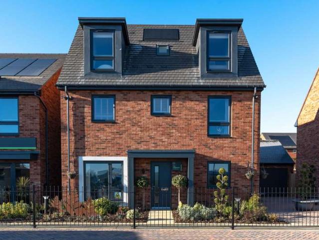 4 Bedroom Property