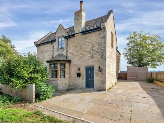4 Bedroom Property