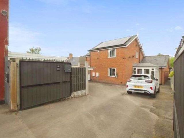 4 Bedroom Property