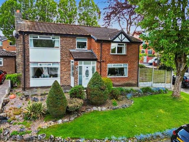 4 Bedroom Property