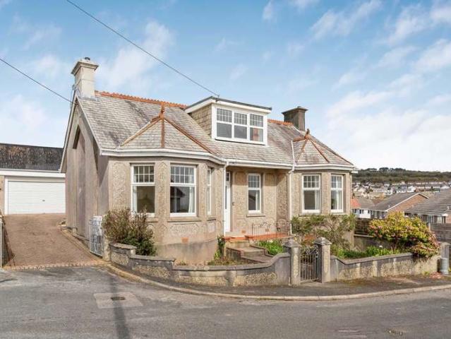4 Bedroom Property