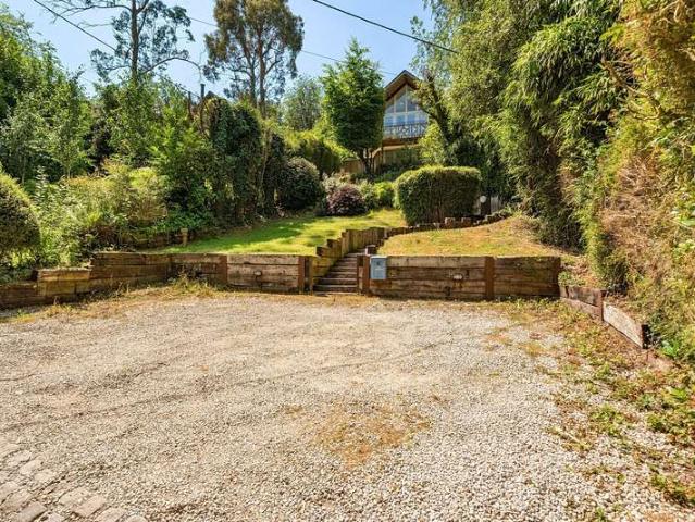 4 Bedroom Property