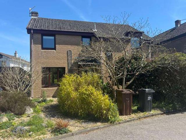 4 Bedroom Property