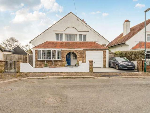 4 Bedroom Property