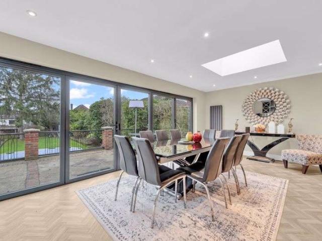 4 Bedroom Property