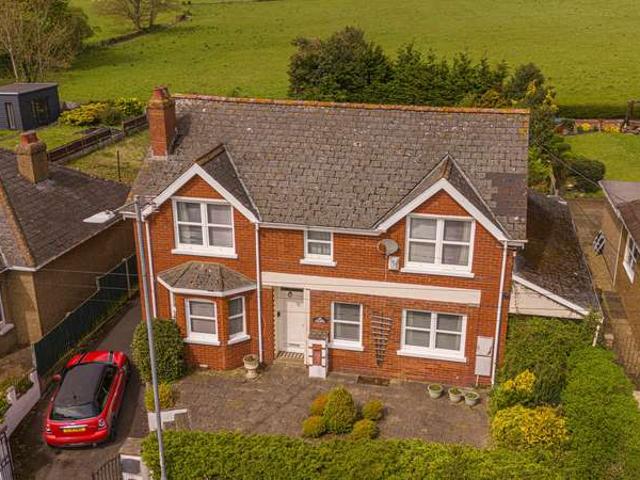 4 Bedroom Property