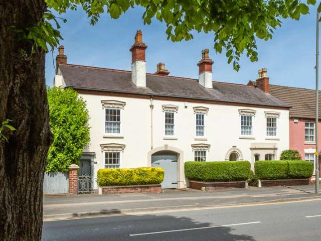 4 Bedroom Property
