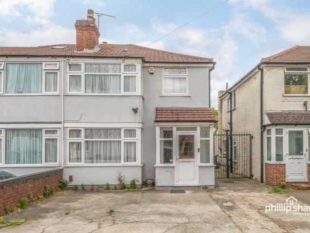 4 Bedroom Property