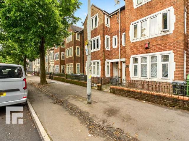 4 Bedroom Property