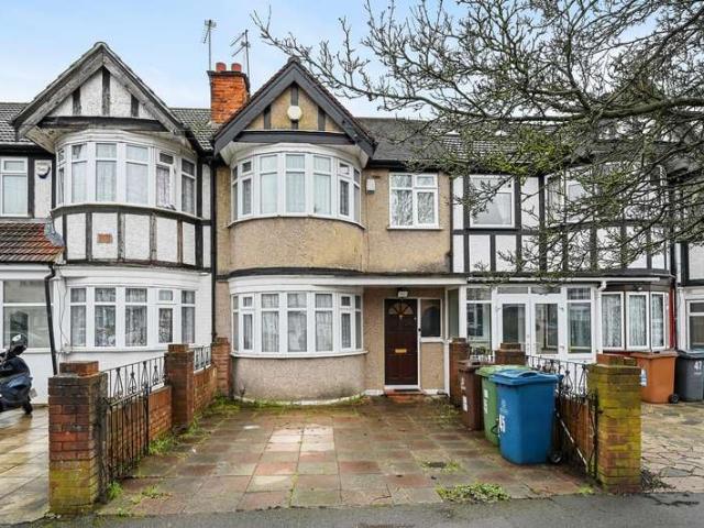 4 Bedroom Property