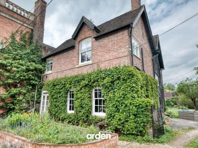 4 Bedroom Property