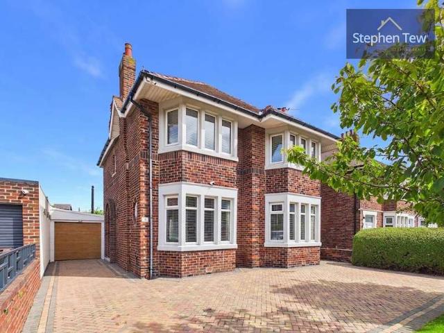 4 Bedroom Property