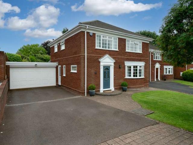4 Bedroom Property