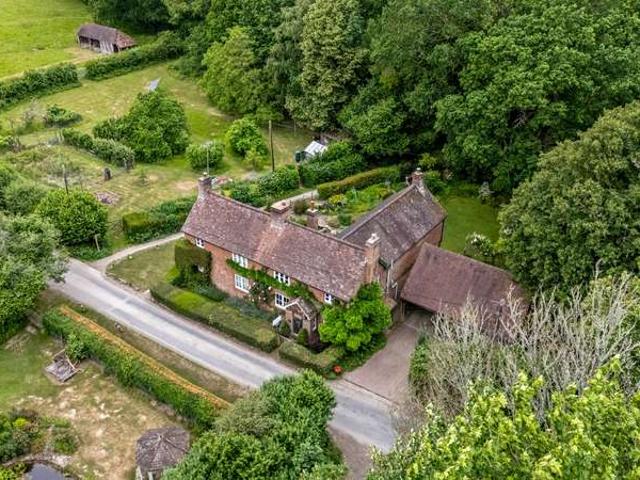 4 Bedroom Property