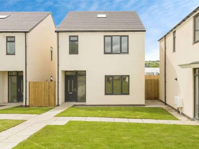 4 Bedroom Property