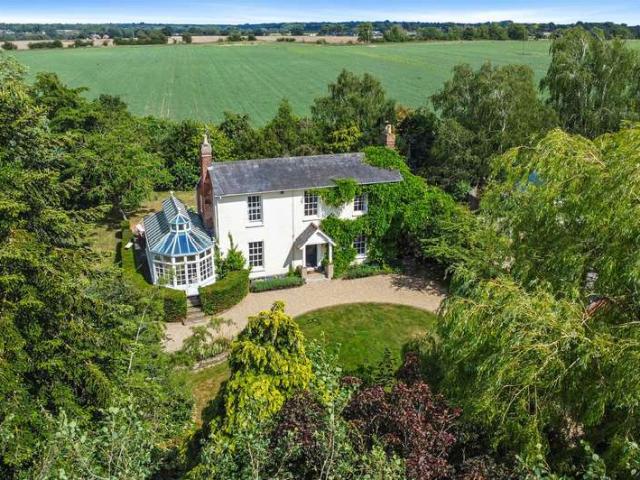 4 Bedroom Property
