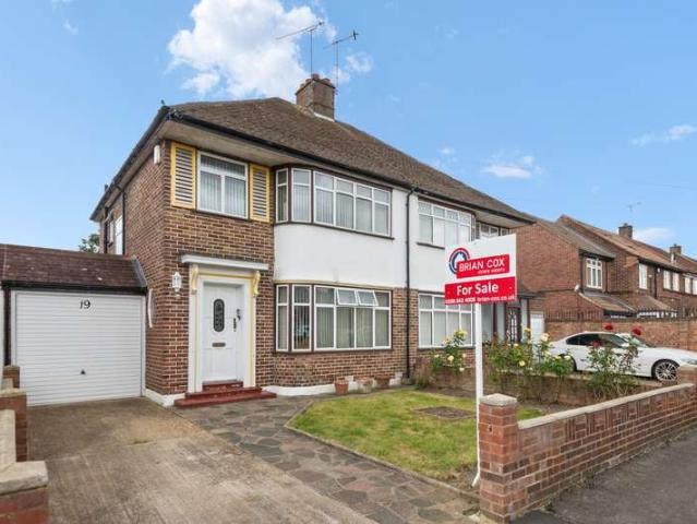4 Bedroom Property