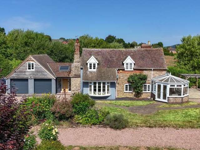 4 Bedroom Property