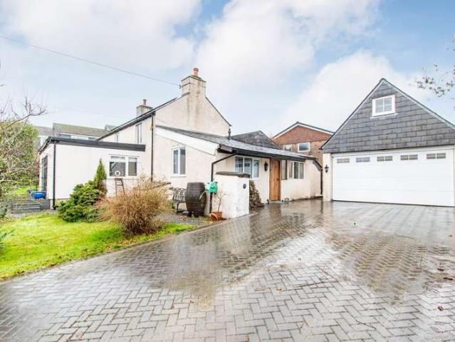 4 Bedroom Property