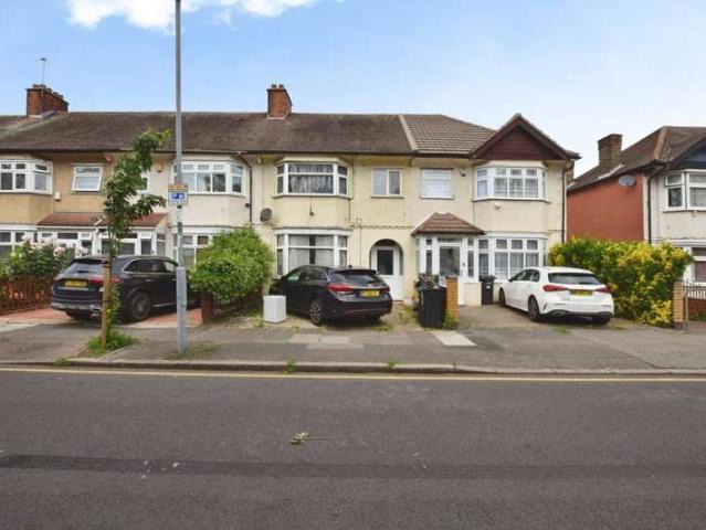 4 Bedroom Property
